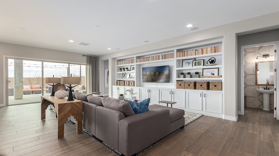 Hillary at Combs Ranch Landmark Collection in San Tan Valley, AZ ...