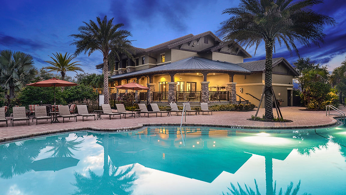 Eaves Bend At Artisan Lakes