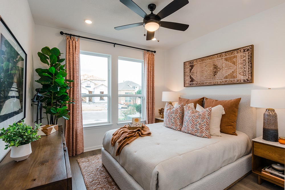 Saffron 5 bedroom home for sale in Leander at Travisso Capri Collection