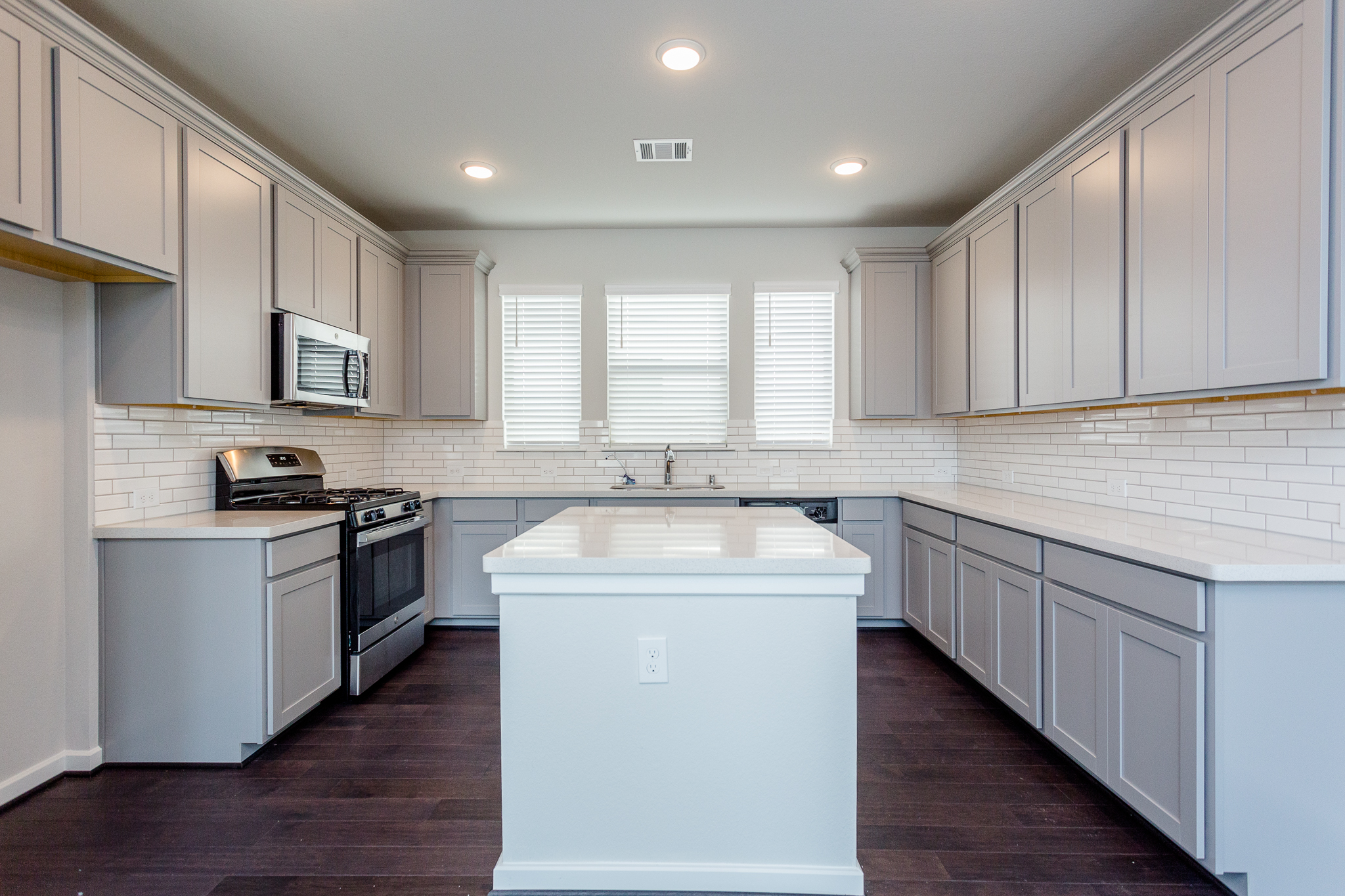 Home Available Now at 2004 Stonebrook Street Gallery - Taylor Morrison